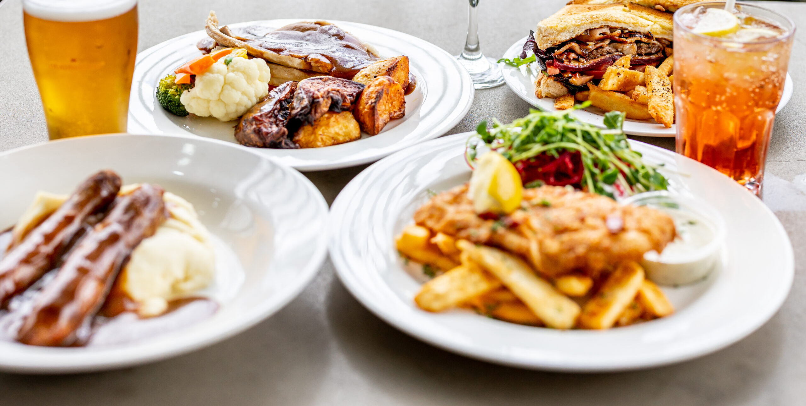 Food & Drinks - Warwick | Eat, Drink, Play & Stay